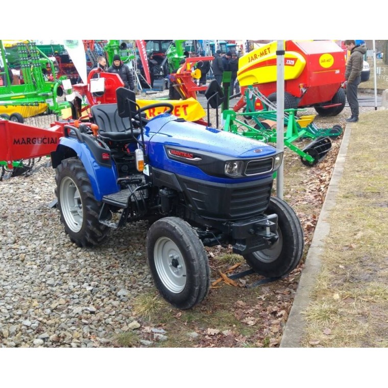 Nauji traktoriai - UAB Margučiai