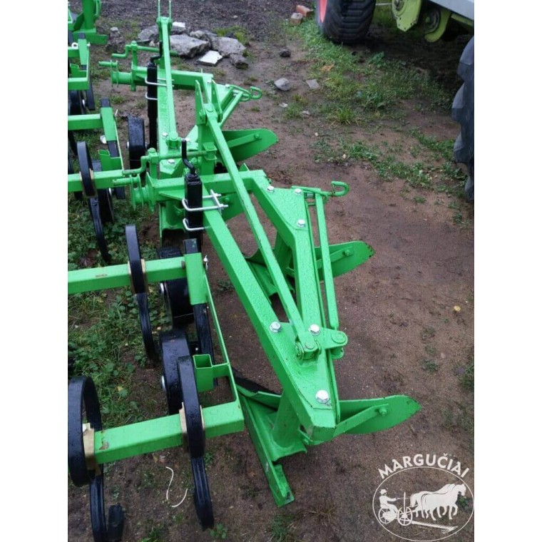 Plūgai mini traktoriukams "Farmostal" su 20 cm užgriebio pločiu ...