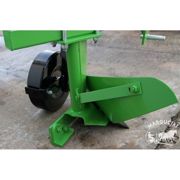 Plūgai mini traktoriukams "Farmostal" su 20 cm užgriebio pločiu ...